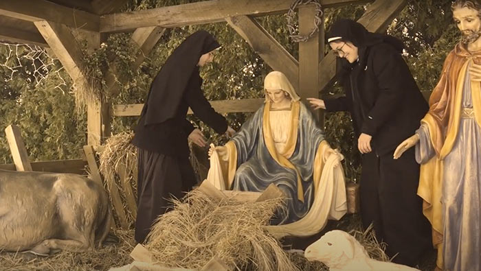 Build Your Spiritual Christmas Crib! - Sisters MICM